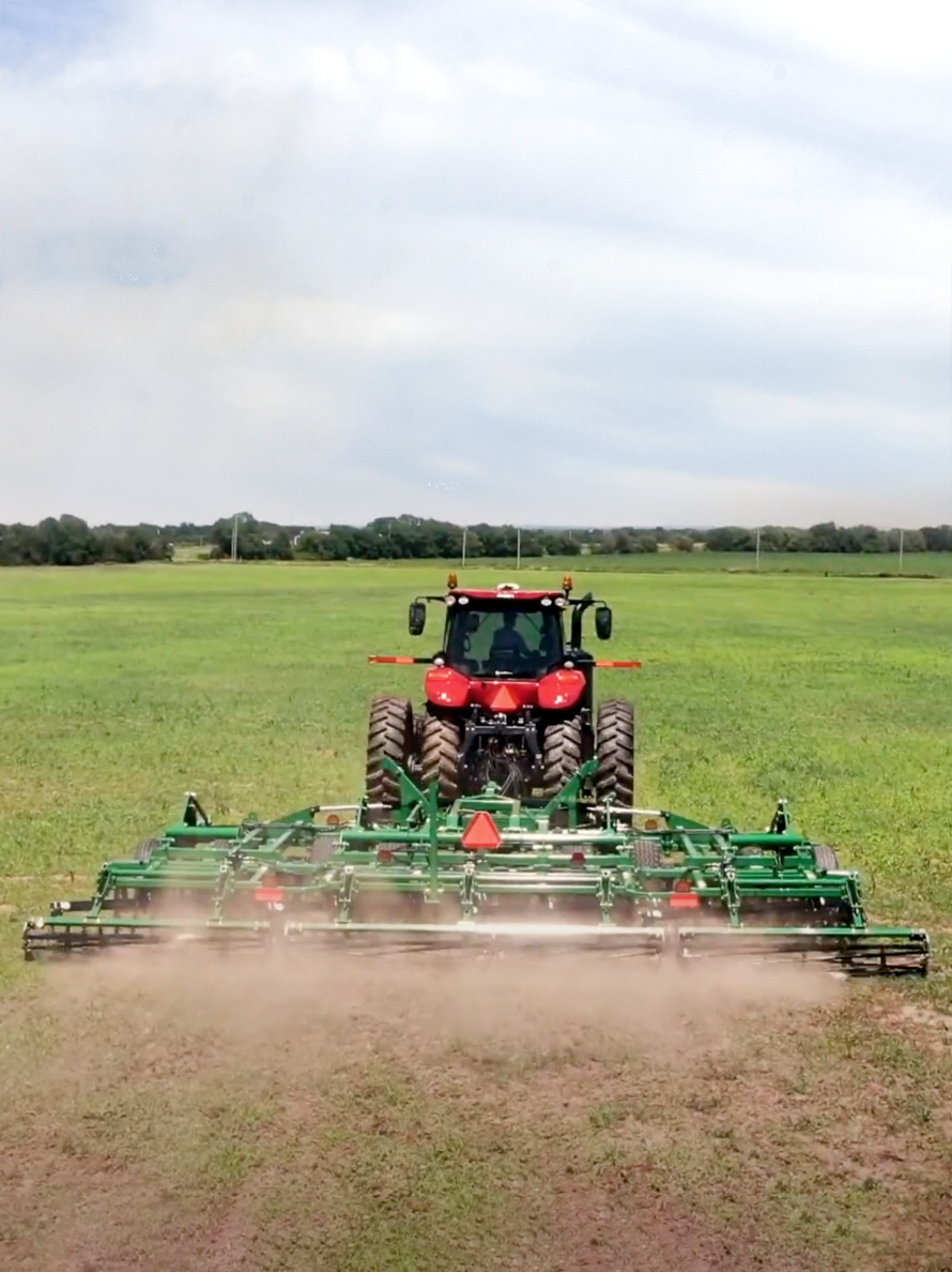 Gestion des outils de travail du sol | Kubota Gestion des outils de travail du sol | Kubota